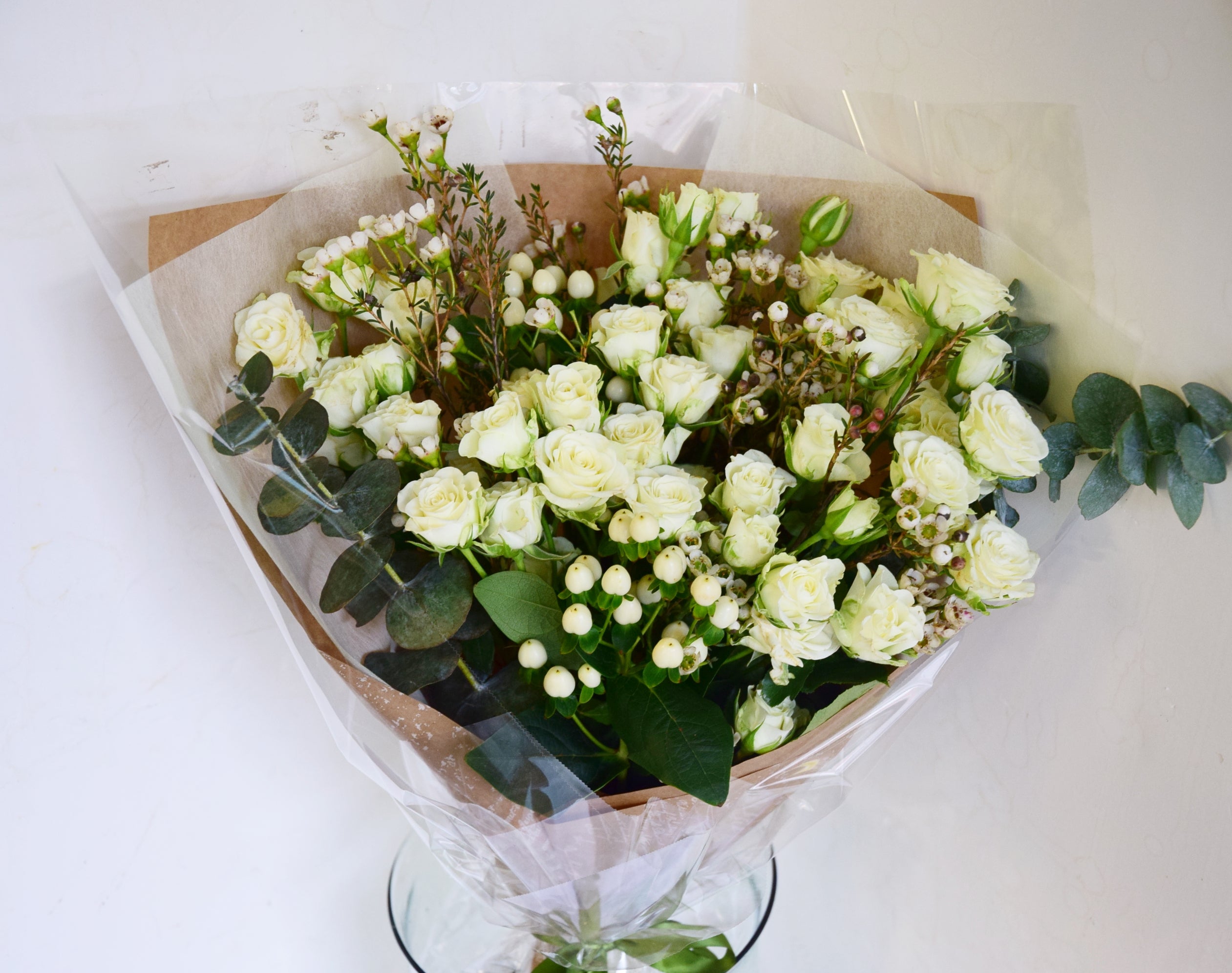 Spray roses bouquet – Florina Fleuriste